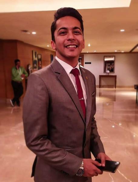 Of Cocktails and Dreams: Sahil Essani raises the 'Bar' | VMSIIHE